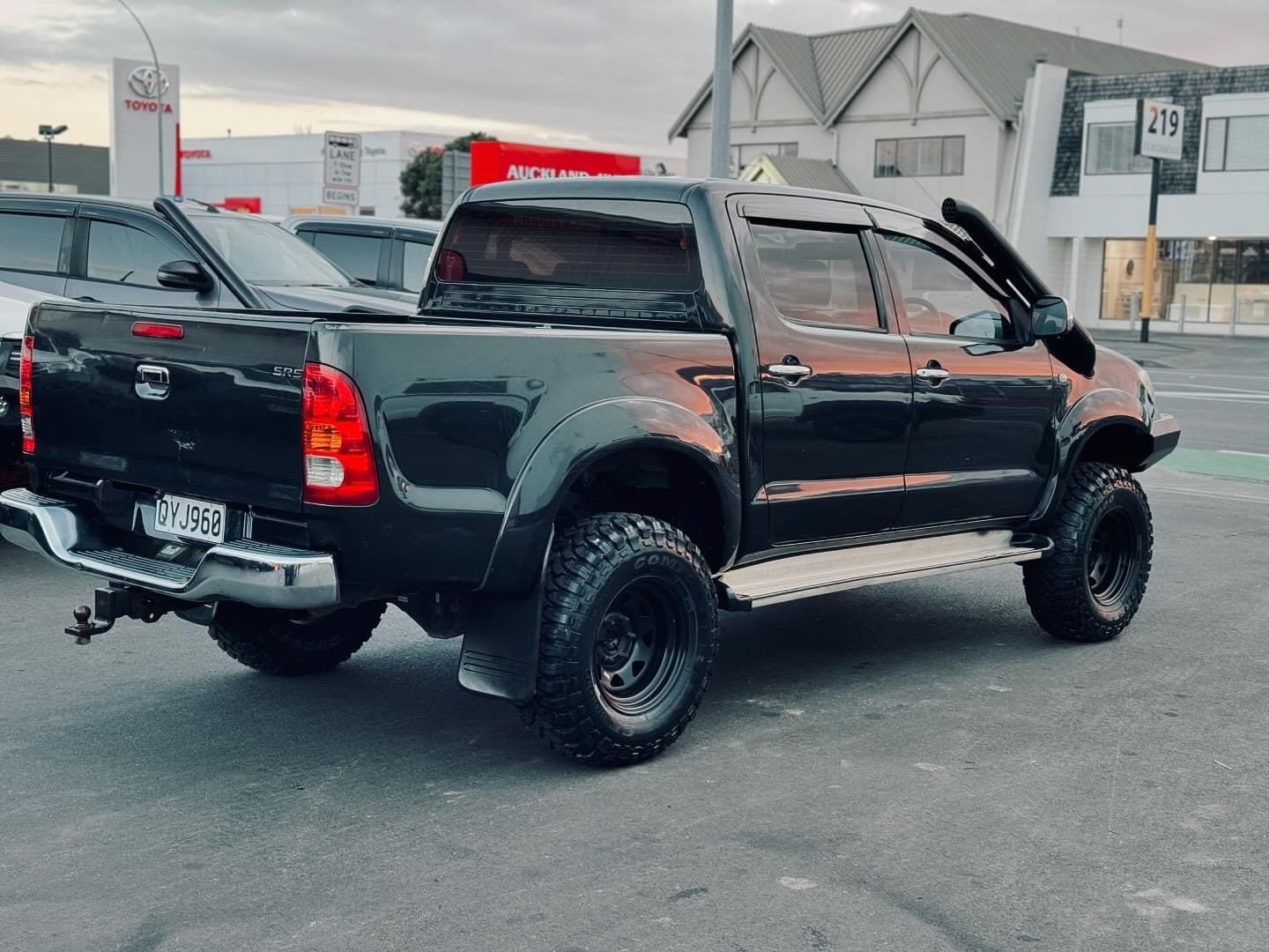 2009 Toyota Hilux SR5 - Auckland 4WDS