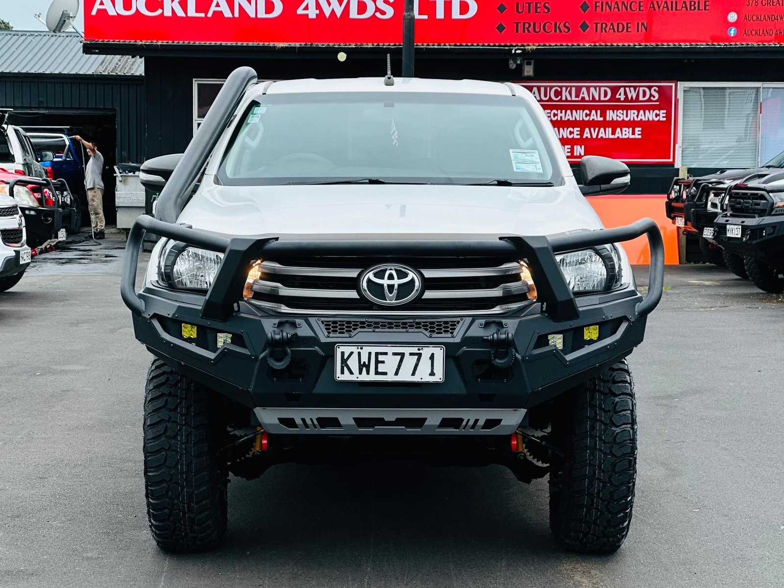 2017 Toyota Hilux, 4WDS - Auckland 4WDS