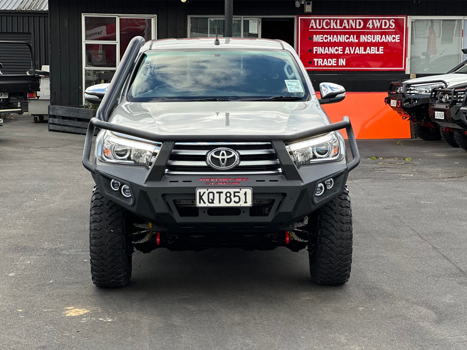 2017 Toyota Hilux SR5, 4WDS - Auckland 4WDS