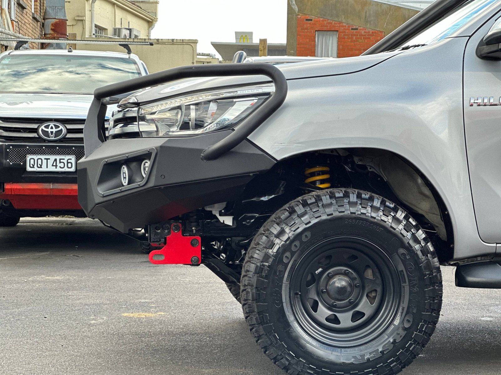 2017 Toyota Hilux SR5, 4WDS - Auckland 4WDS