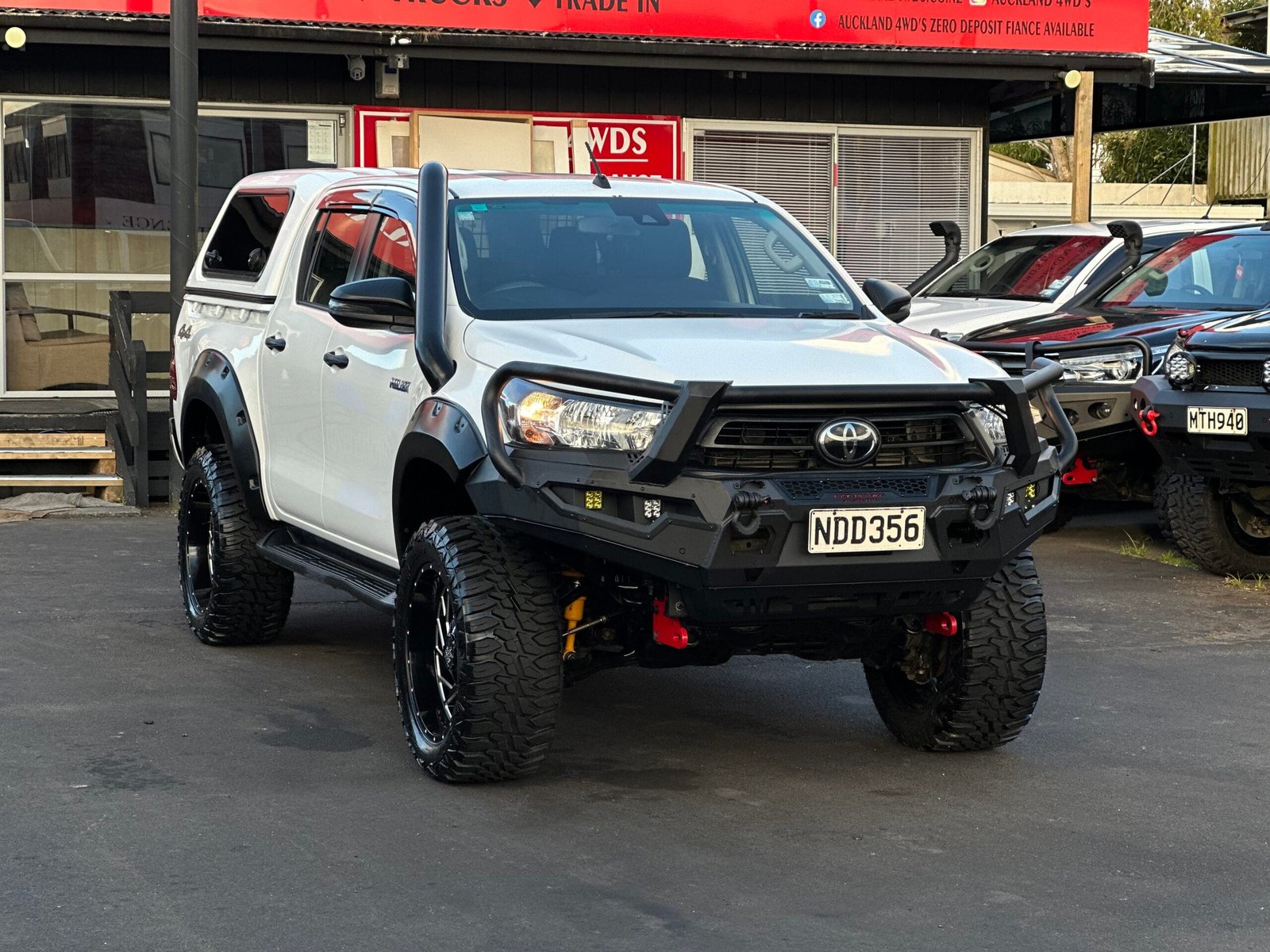 2020 Toyota Hilux, 6 Speed Automatic /4WDS - Auckland 4WDS