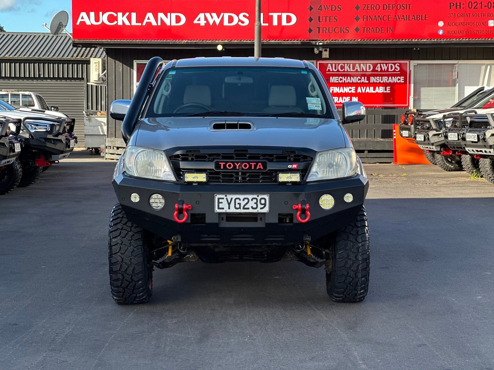 2009 TOYOTA HILUX SR5/TURBO INTERCOOLER/4WDS - Auckland 4WDS